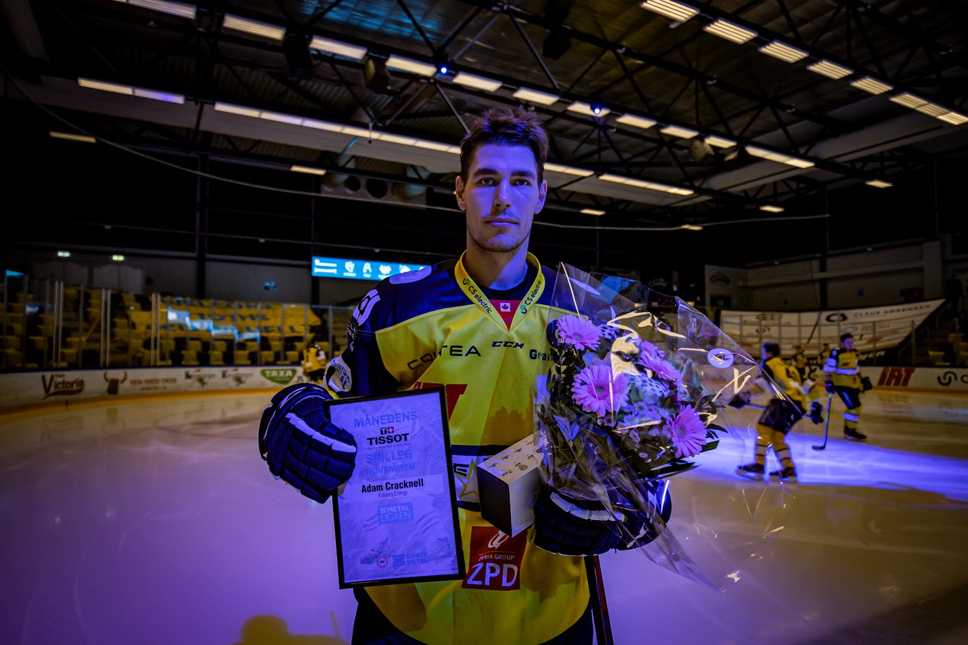 Metal Ligaen - ADAM CRACKNELL BLEV TISSOT MÅNEDENS SPILLER for november